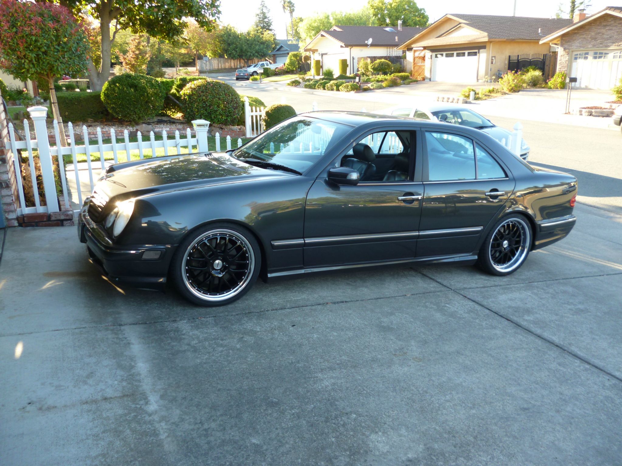 Mercedes-Benz E-class Transmission Fluid Capacity | EnginesWork